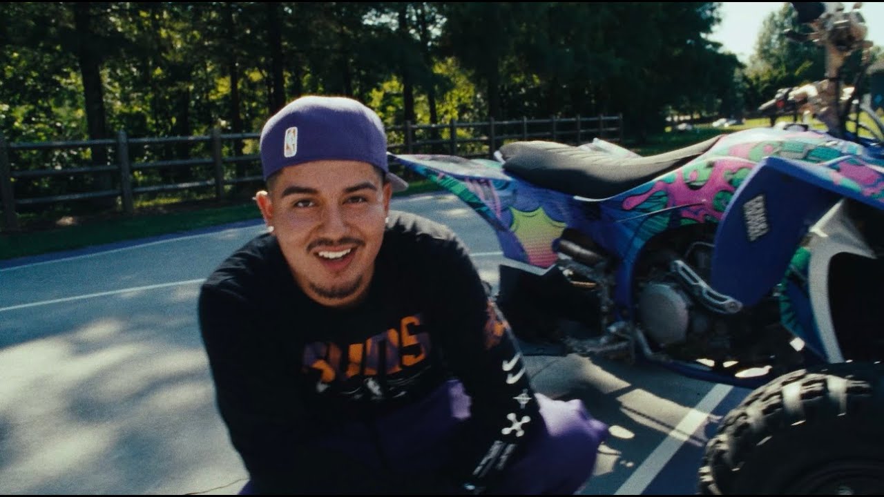 Cris R - Las Dos (Official Video) - YouTube