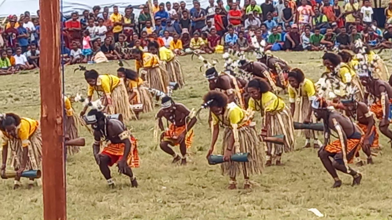 Labu Village Traditional dancing group 2020 United Church Zone 4 Youth ...