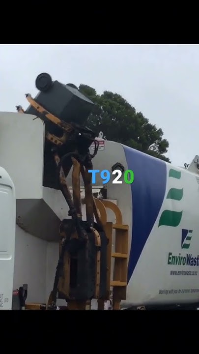 T920 with Craig on a rainy Tuesday #kiwigarbo2013 - YouTube