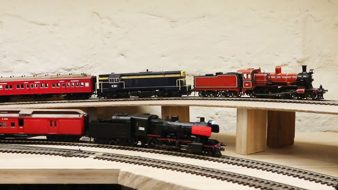 Phoenix D³ & Ixion J class Parallel Run - YouTube