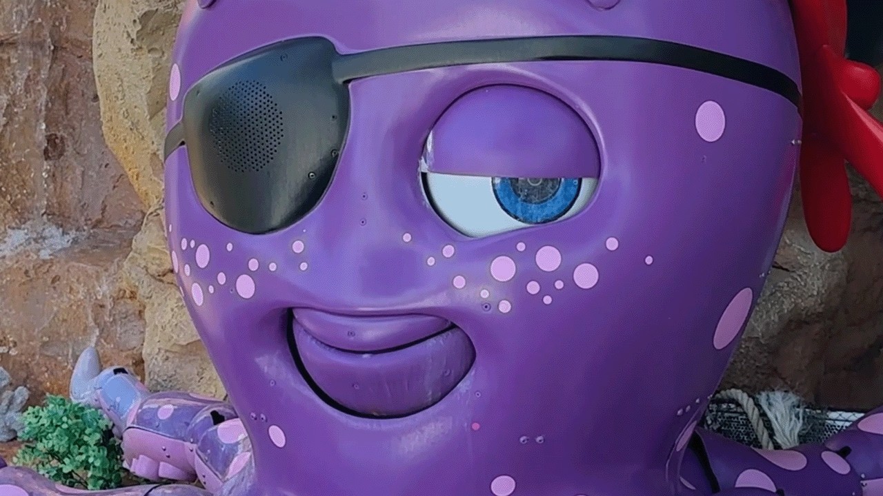 Octopus Animatronic Malfunction 😱 - YouTube