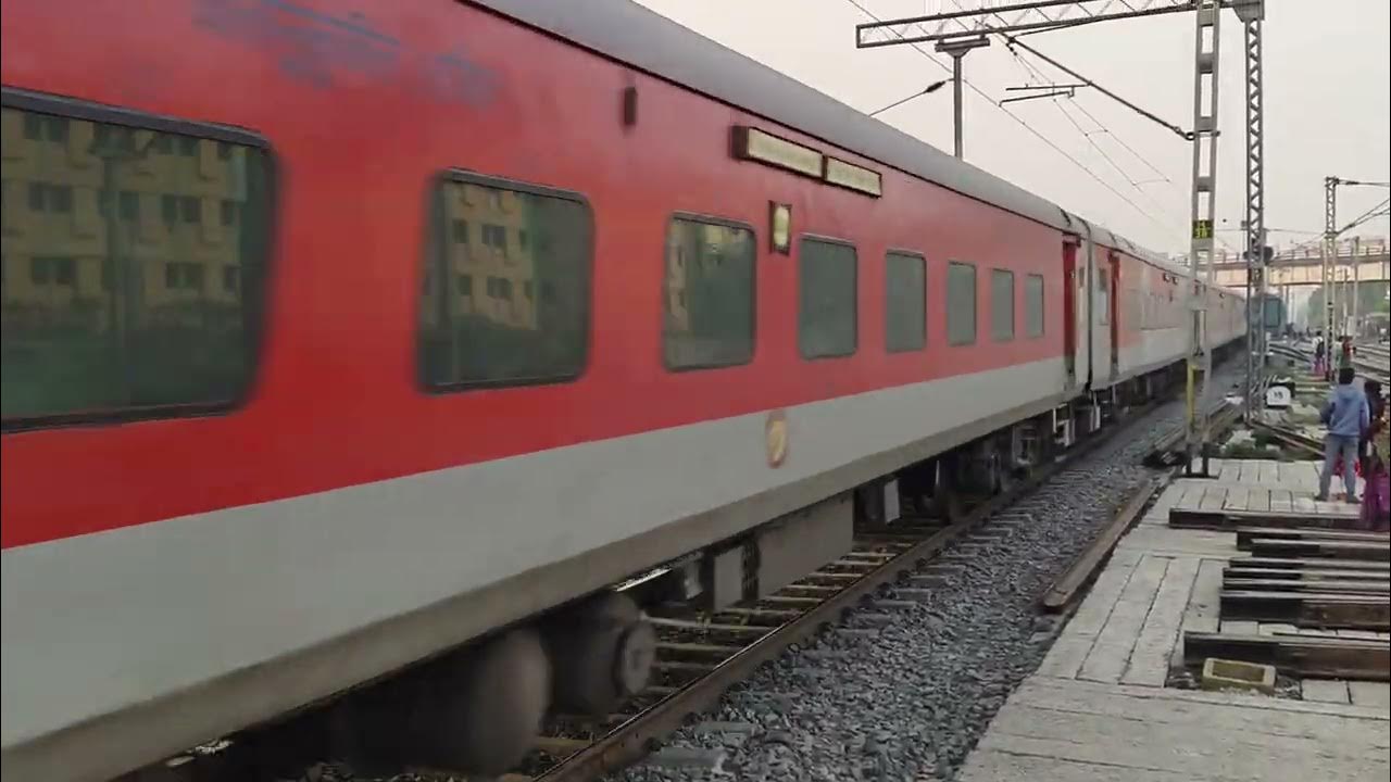 12380 - Sealdah Jallianwala Bagh Express - YouTube