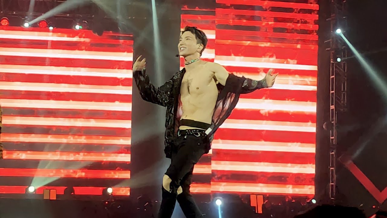 [HD] Super Junior 'BONAMANA' | SS9 in Manila Day 2 - YouTube