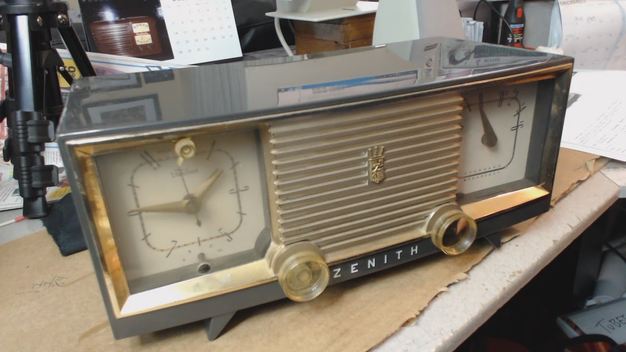 1958 Zenith Model B516G Restore Part 1 - YouTube