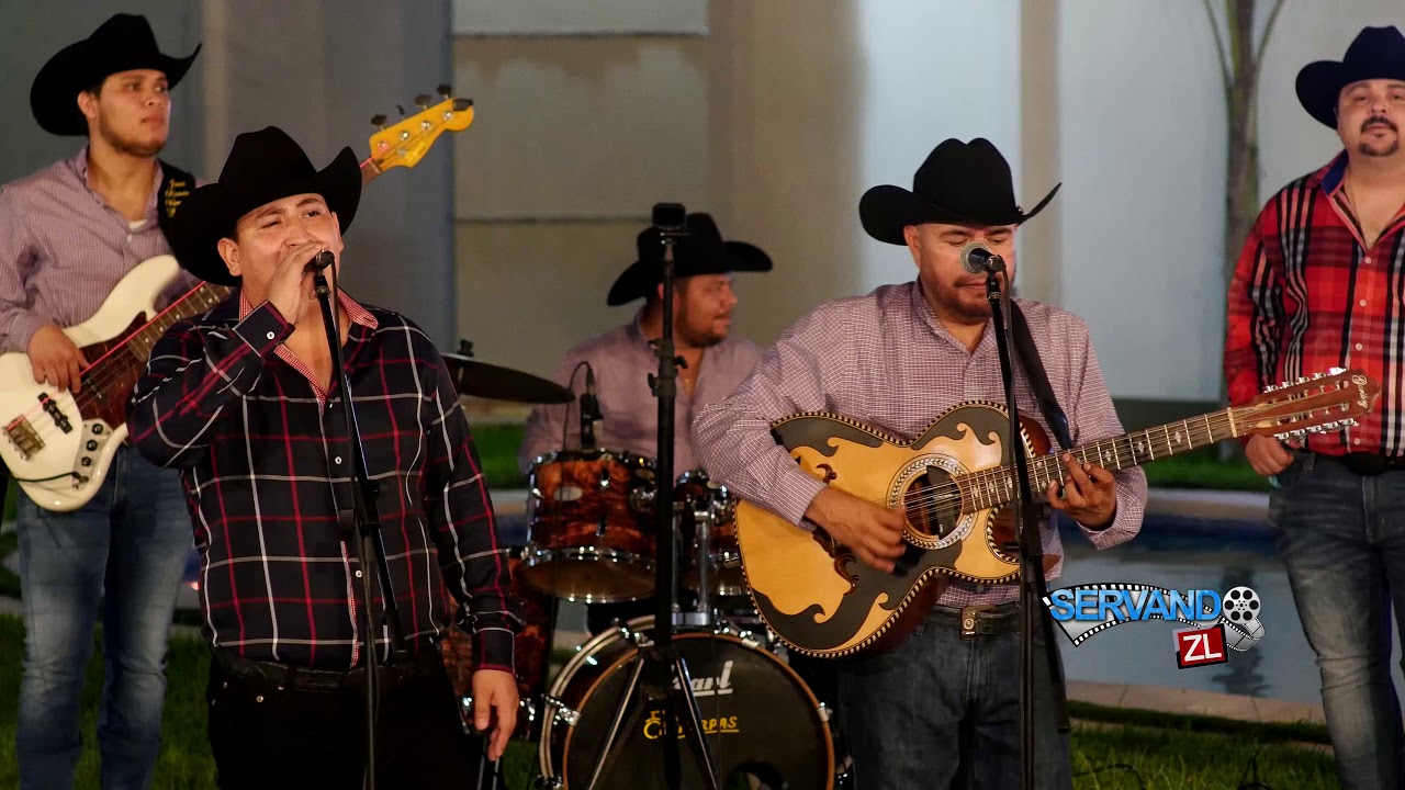 Israel Bravo y Su Grupo Aferrado Ft. Dinamicos Jrs - Ni Recompensa Ni ...