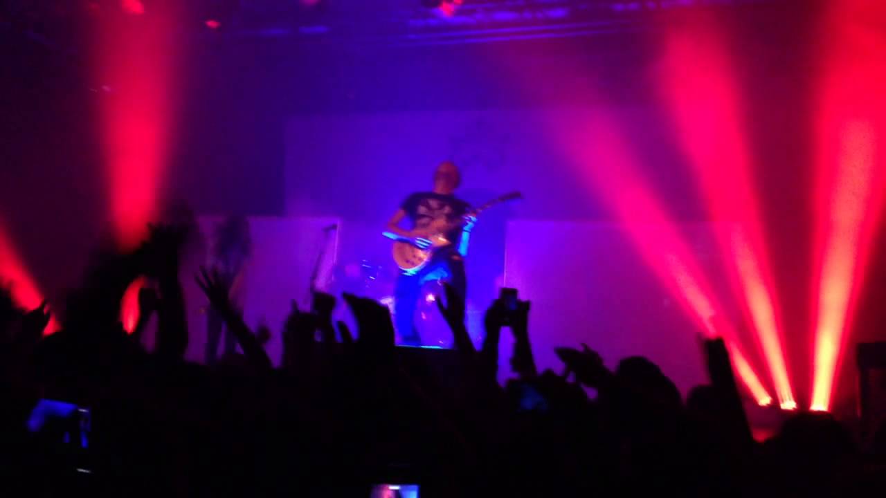 Black Cat- Mayday Parade LIVE HD - YouTube