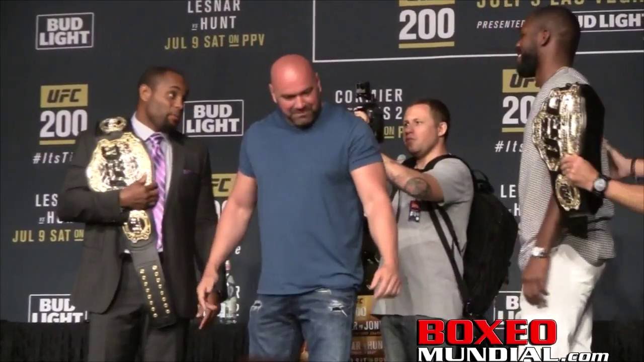 UFC 200 Fighter Face Off - YouTube