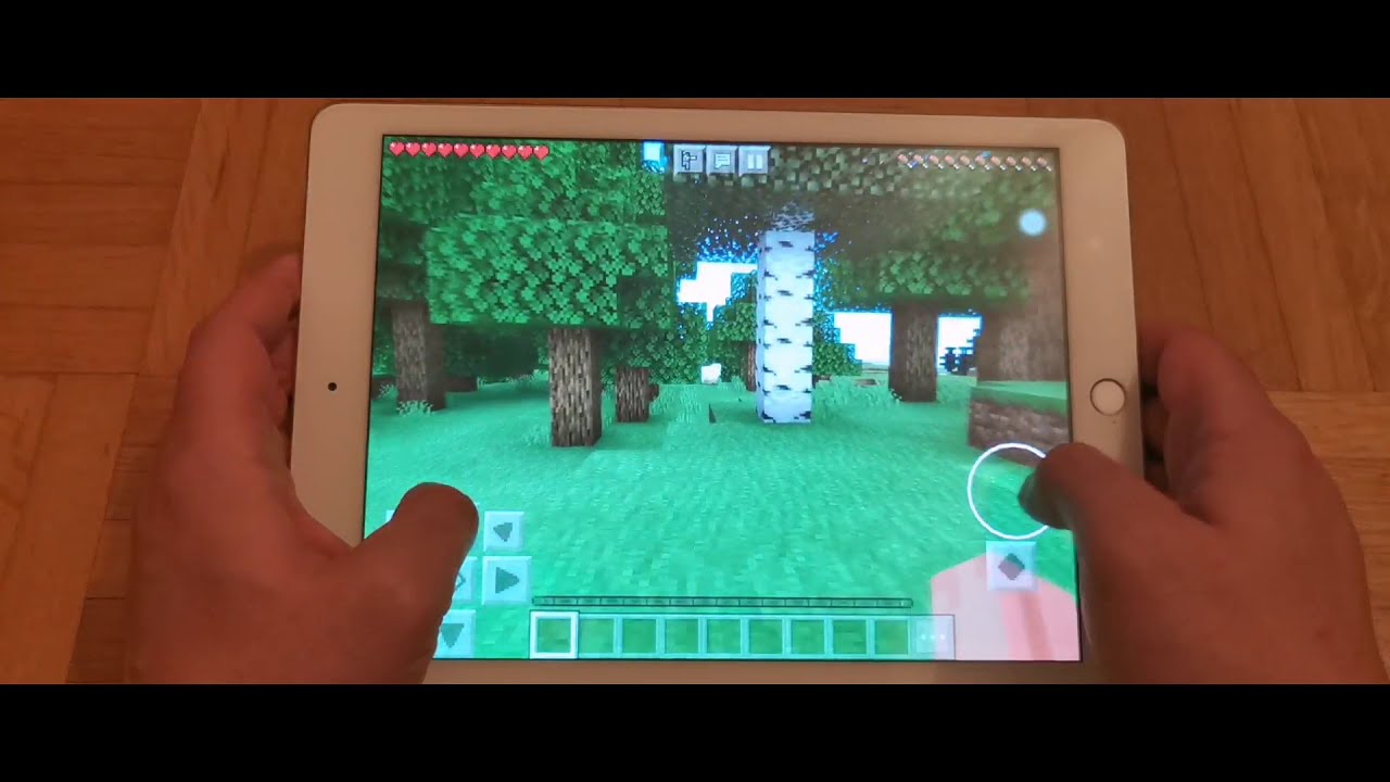 Minecraft Mobile on iPad 2018 New World test - YouTube