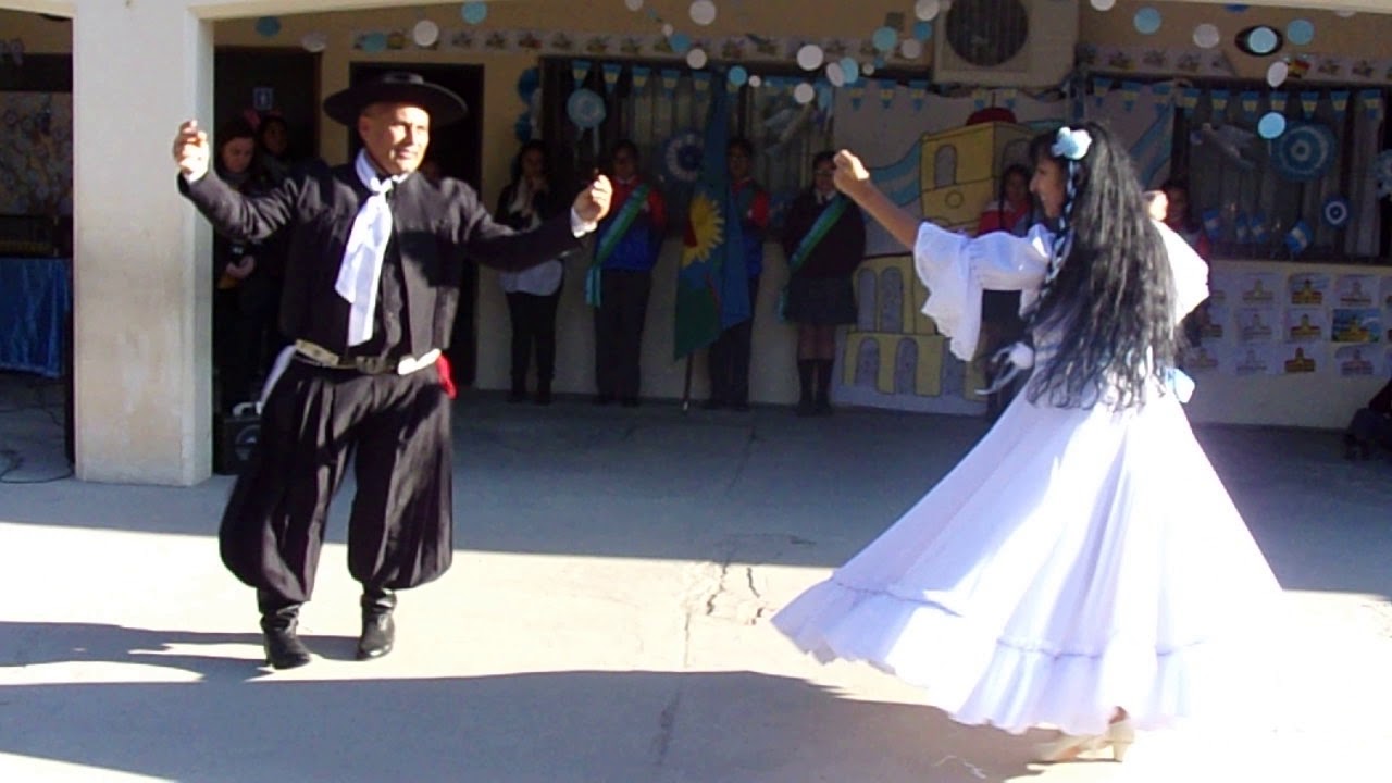 CHACARERA SIMPLE , COLEGIO MARIANO MORENO - YouTube