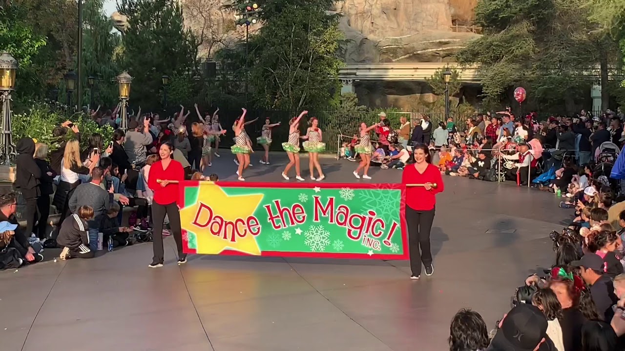 In Motion, Dance the Magic Disneyland Parade 2019 - YouTube