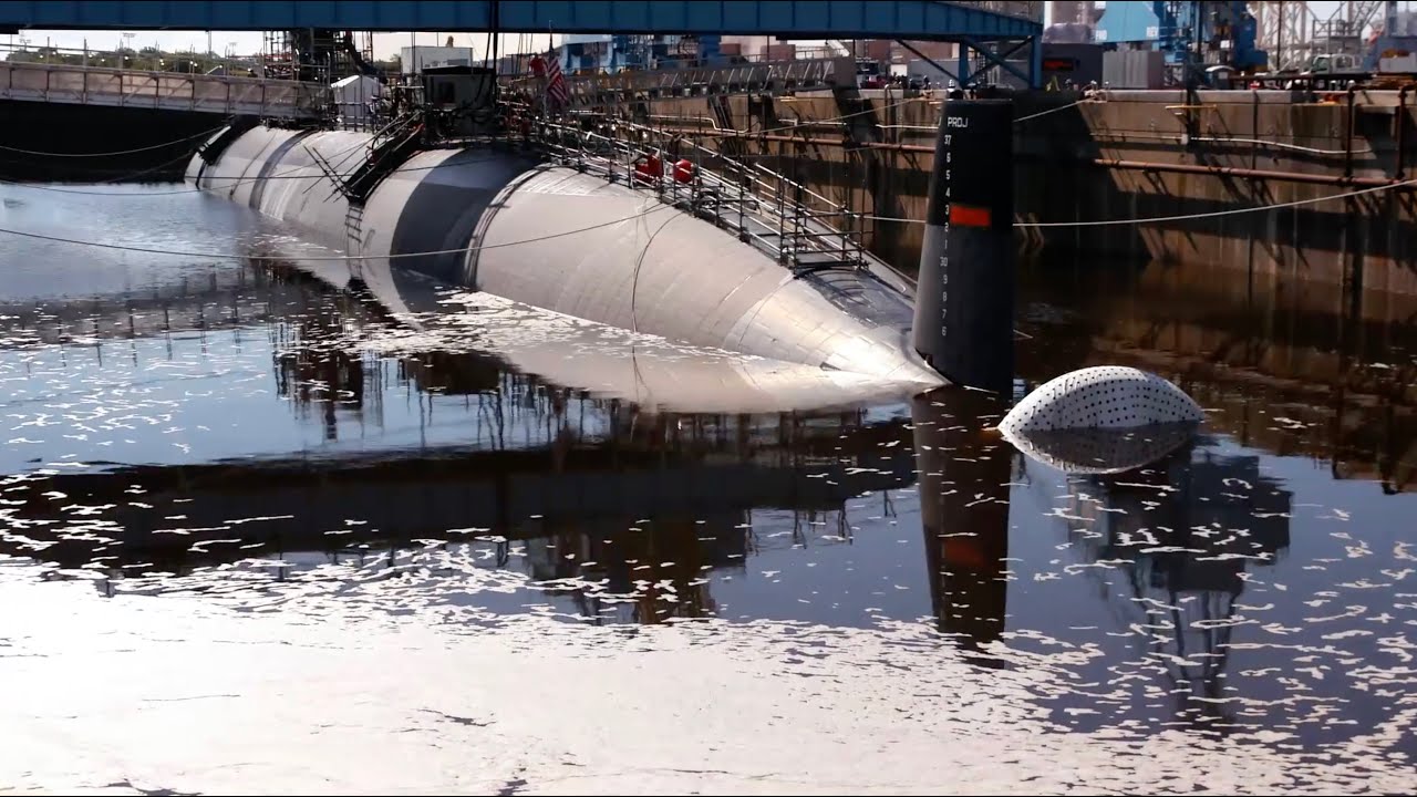 Norfolk Naval Shipyard Undocks USS Pasadena (SSN 752) - YouTube