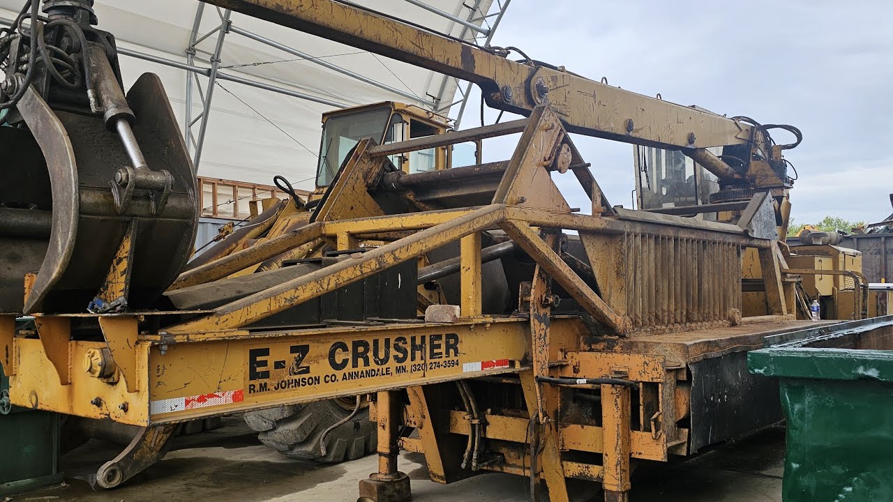 RM Johnson E-Z Baler Model 2 Walk Around and Function Test - YouTube