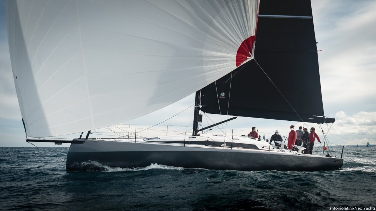 Neo 430 Roma: The Pleasure of Sailing - YouTube