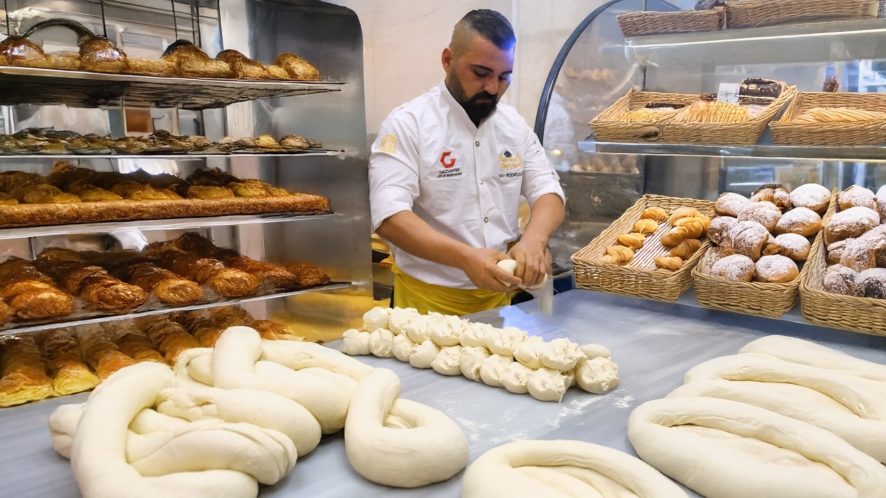 Legendary Turkish Bakery! Amazing Variety of Pastries - Turkish Food ...