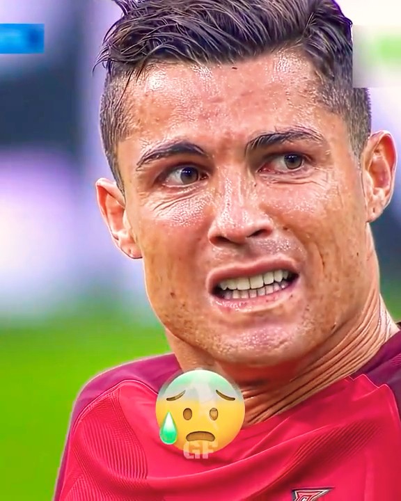 WHEN PLAYER CRY #football #shorts - YouTube