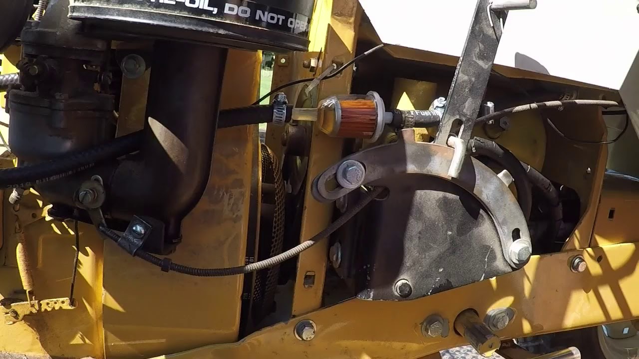 1964 Allis Chalmers Early B-10 Carburetor Work #smallenginenation - YouTube