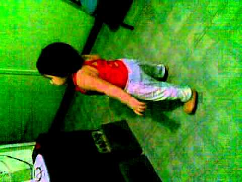 caca dance - YouTube