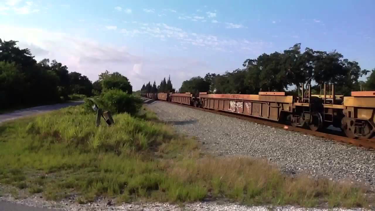 FEC Train 210 #801 - YouTube