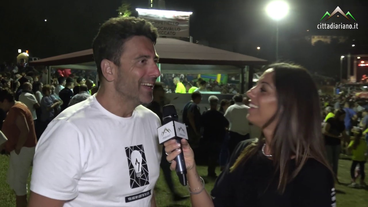 festa della pizza 2019 interviste gruppo enzo costanza e staff - YouTube