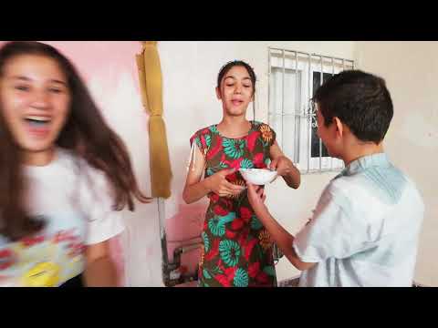 Kuzenlerimle cezalı balon patlatma oynadık mutlaka izleyin ve abone ve like atmayı unutmayı!!