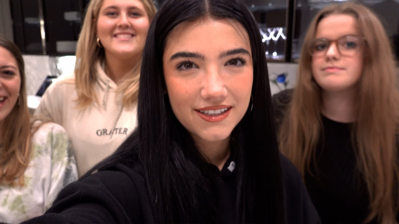 my hometown friends visited me for christmas | charli d'amelio - YouTube