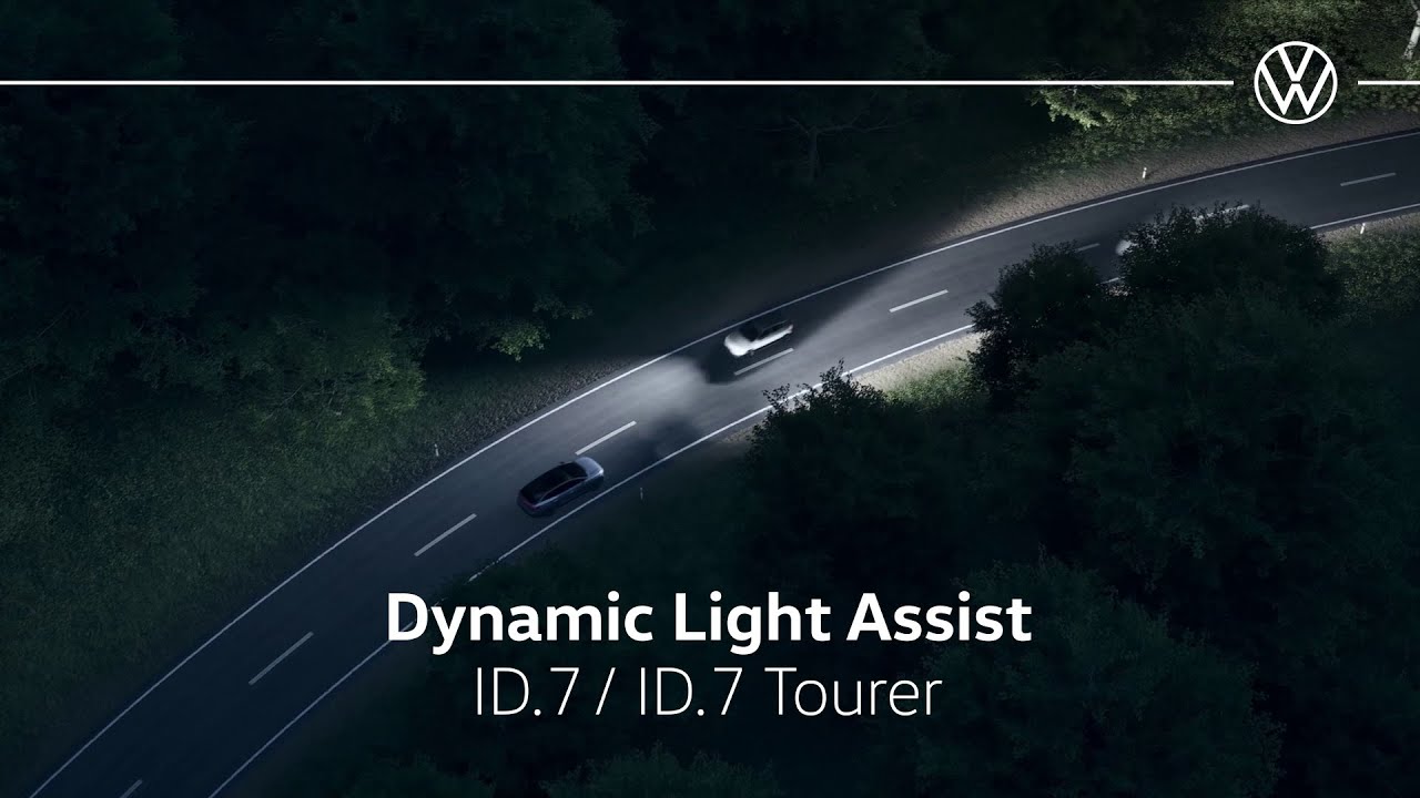 Volkswagen ID.7 Dynamic Light Assist - YouTube