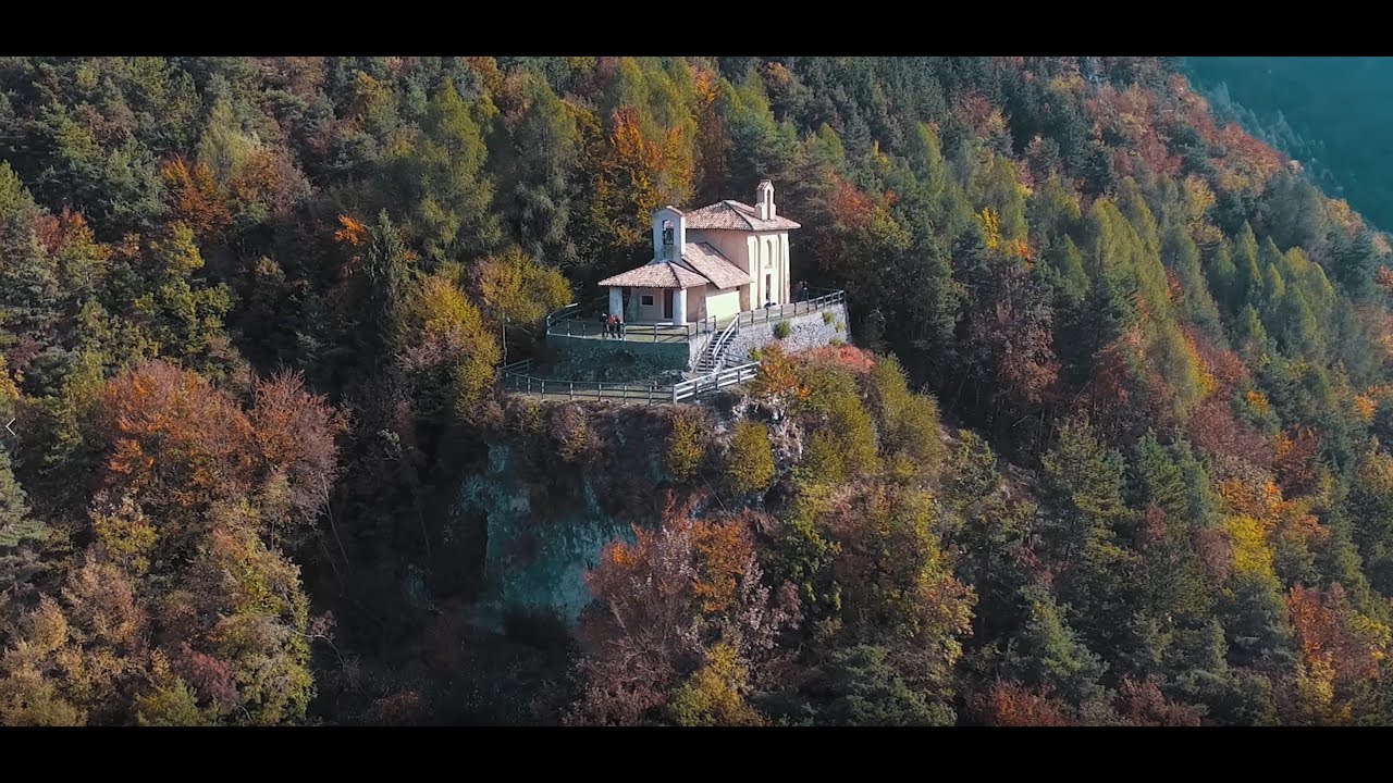 Autunno: profumi e colori magici nella valle di Terragnolo - YouTube
