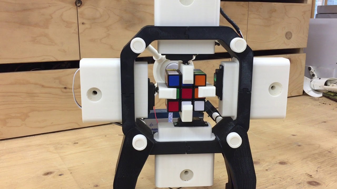 Cube solving robot demo - YouTube