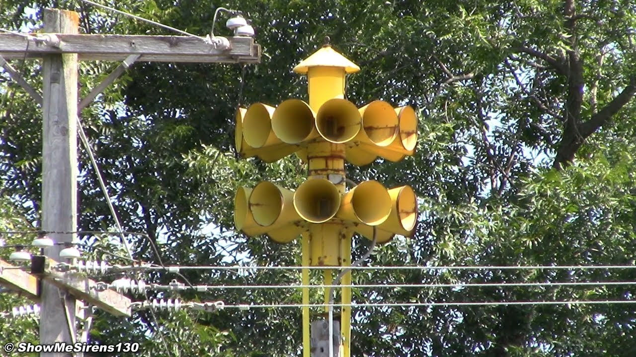 Federal Signal 2T22 Siren Test Marshall, MO 9-7-22 - YouTube