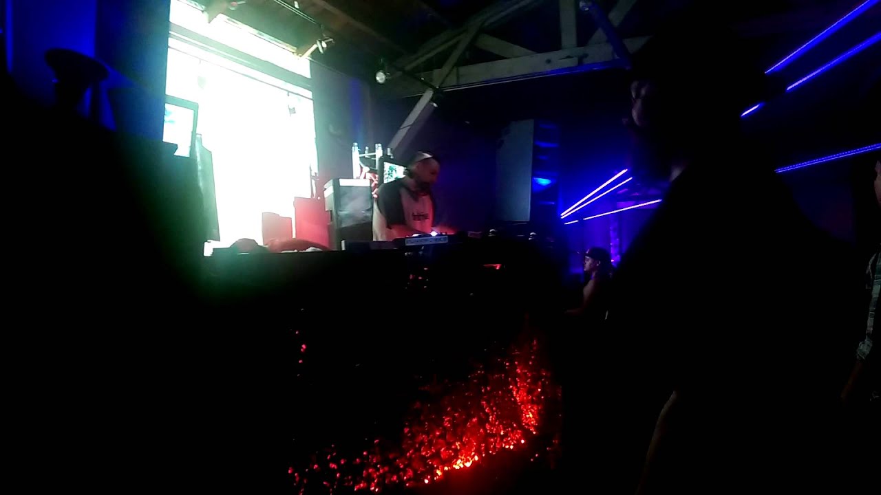 Steve Loria Live @ Trauma: Los Angeles 2015 - YouTube