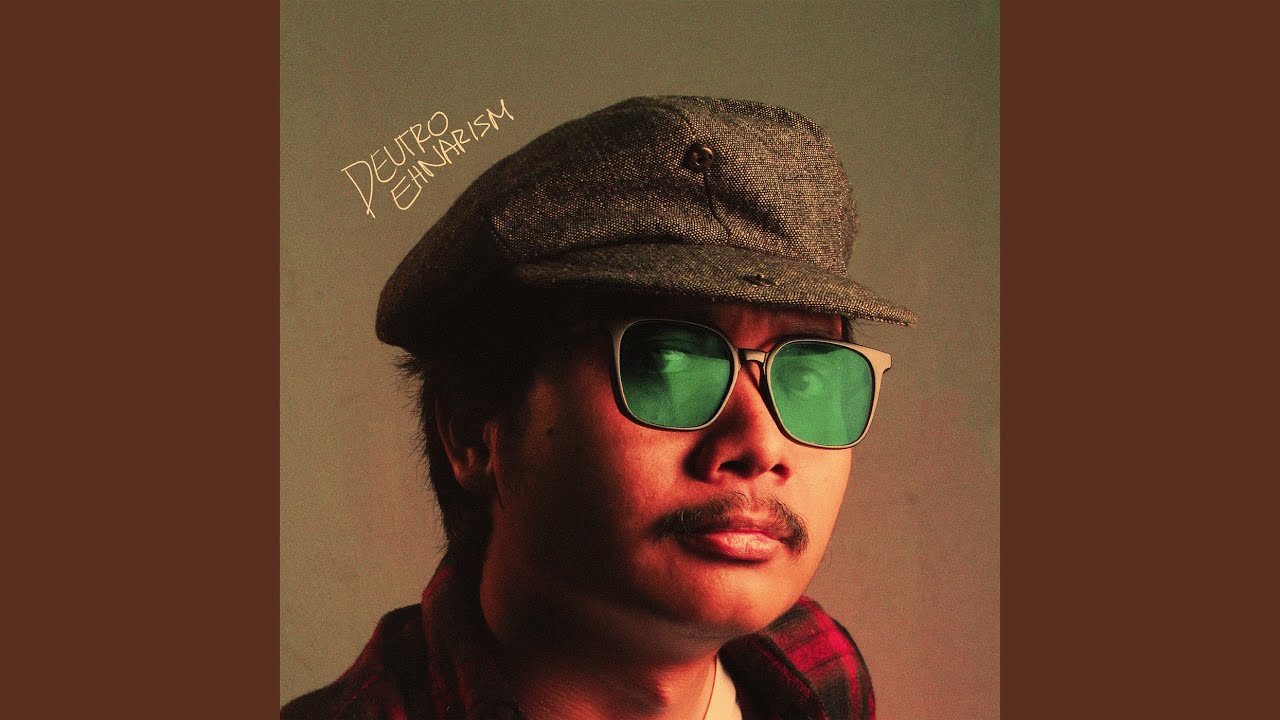 Tujuh Setengah Inci - YouTube
