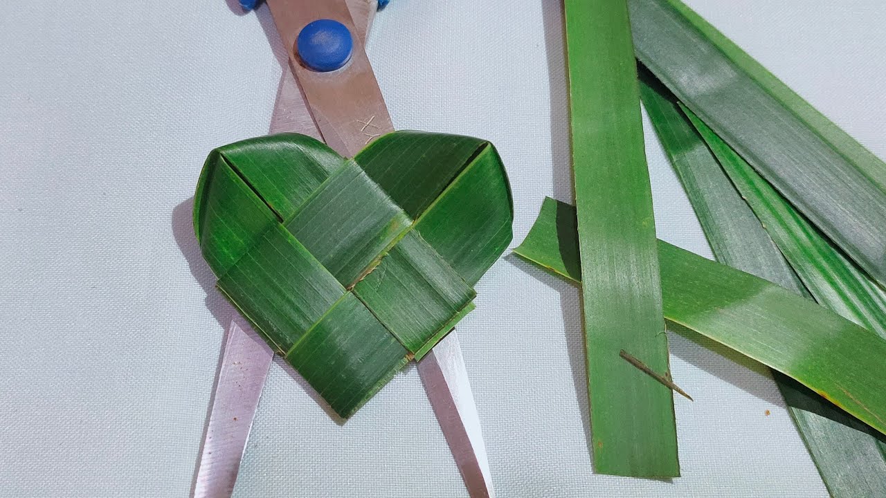 how to make coconut leaf heart | Coconut Leaf Craft | plam leaf heart ...
