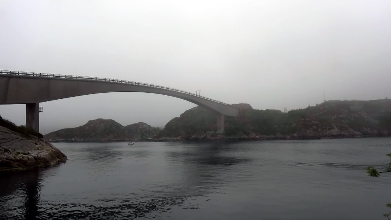 Angeln in Brandasund Der Hotspot an der Brücke - YouTube