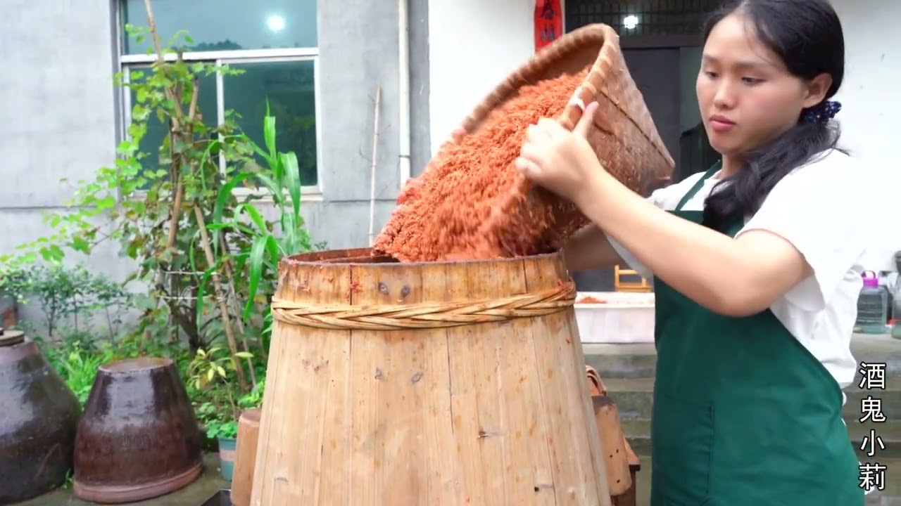 How do Chinese brew wine ? ( very traditional way ) - YouTube