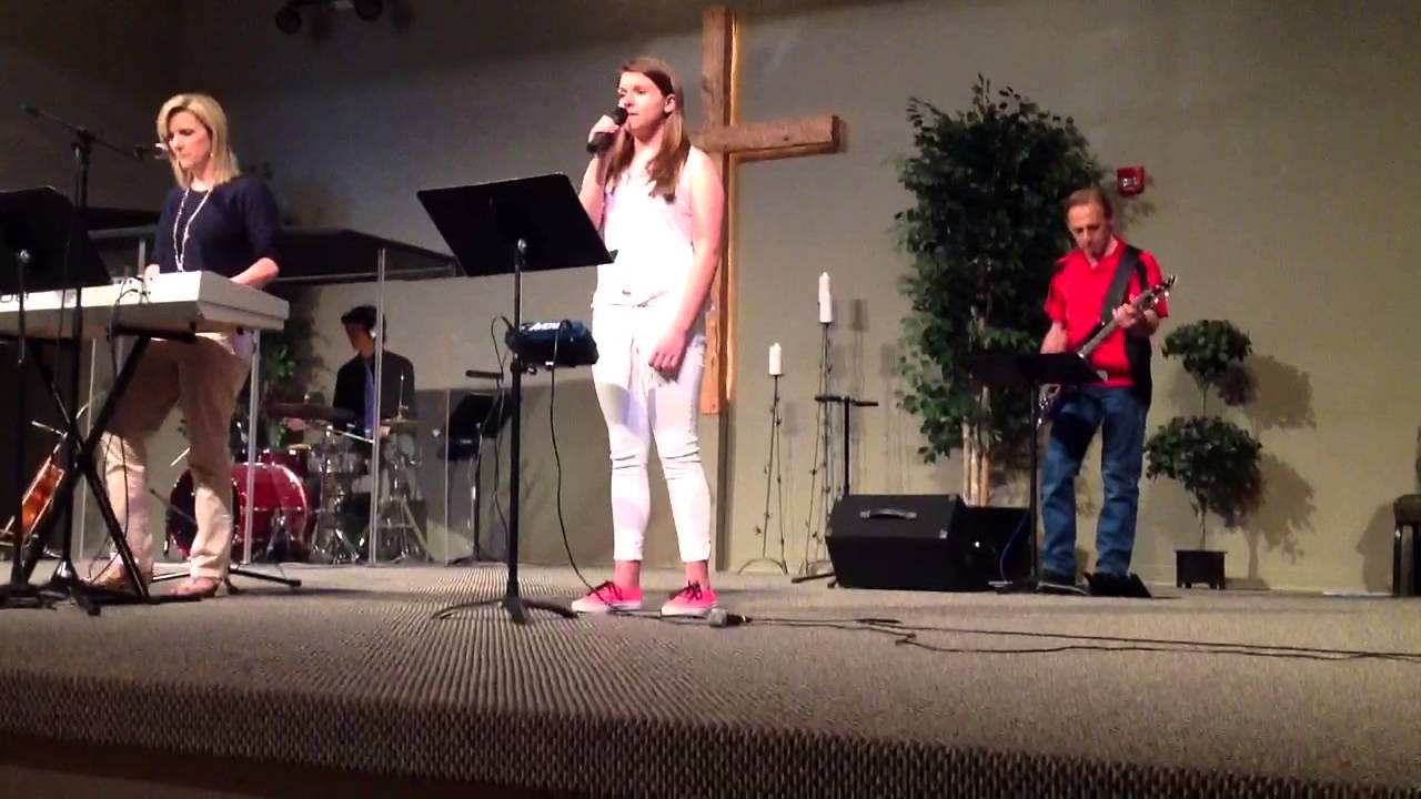 Hannah sings "This is the stuff" - YouTube
