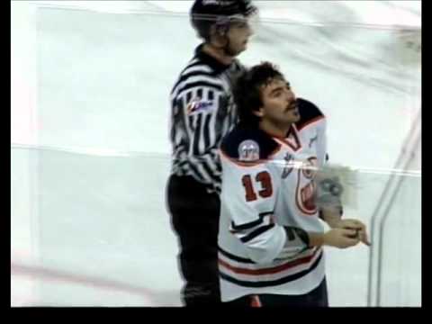 Madison Bowey vs Ryan Hanes Feb 10, 2012 - YouTube