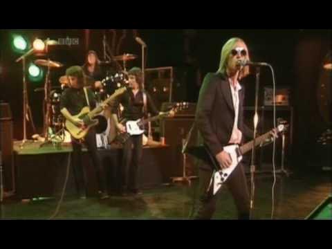Tom Petty & The Heartbreakers - American Girl (Live) 1978 - YouTube