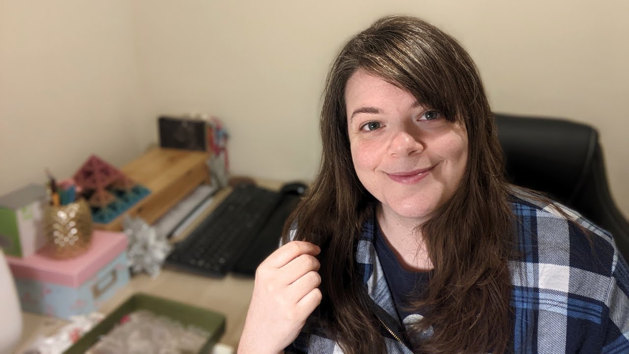 December Daily Vlog: December 16th 2022 Just Me... Hello! - YouTube