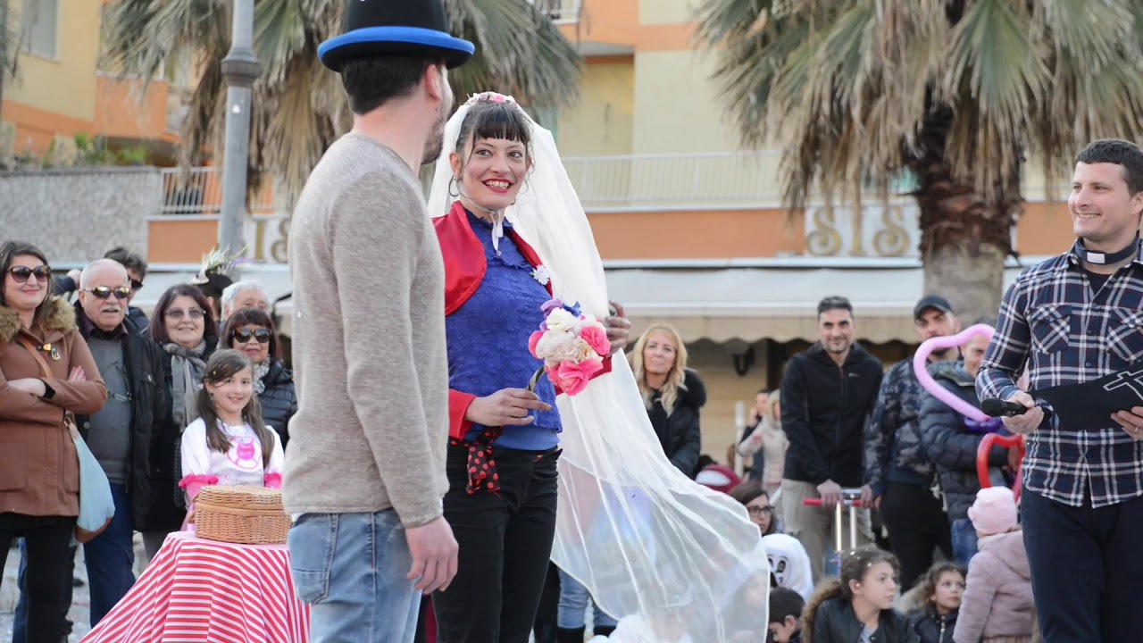 Daniela Cardellini Promo 2018 "Dani e La Giocoleria" - YouTube