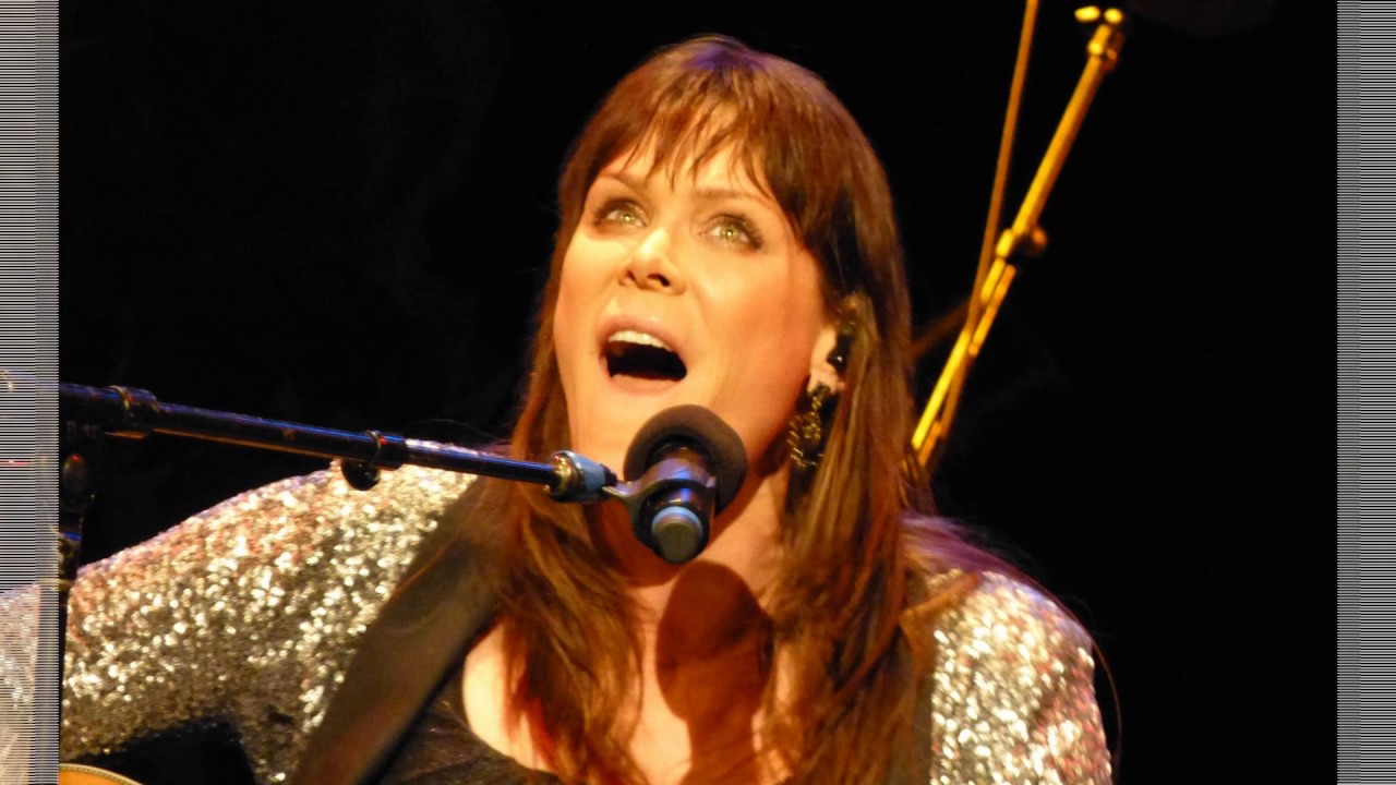 Beth Hart, Boston 0216 - Your Heart Is As Black As Night & Mama this ...