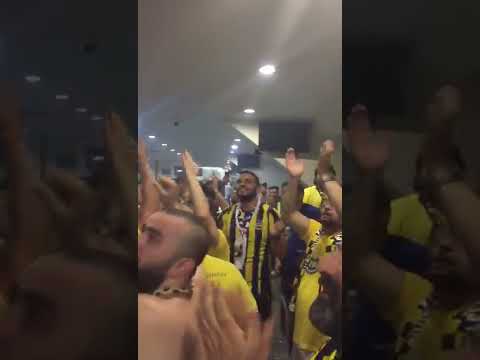 Başını Öne Eğme Aldirma Fener Çok Yakında Güneşli Günler