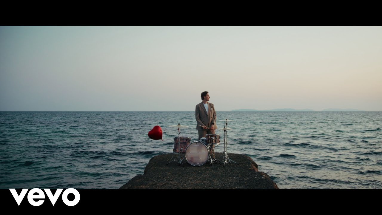 Nickless - Lonely Heart (Ocean Performance) - YouTube