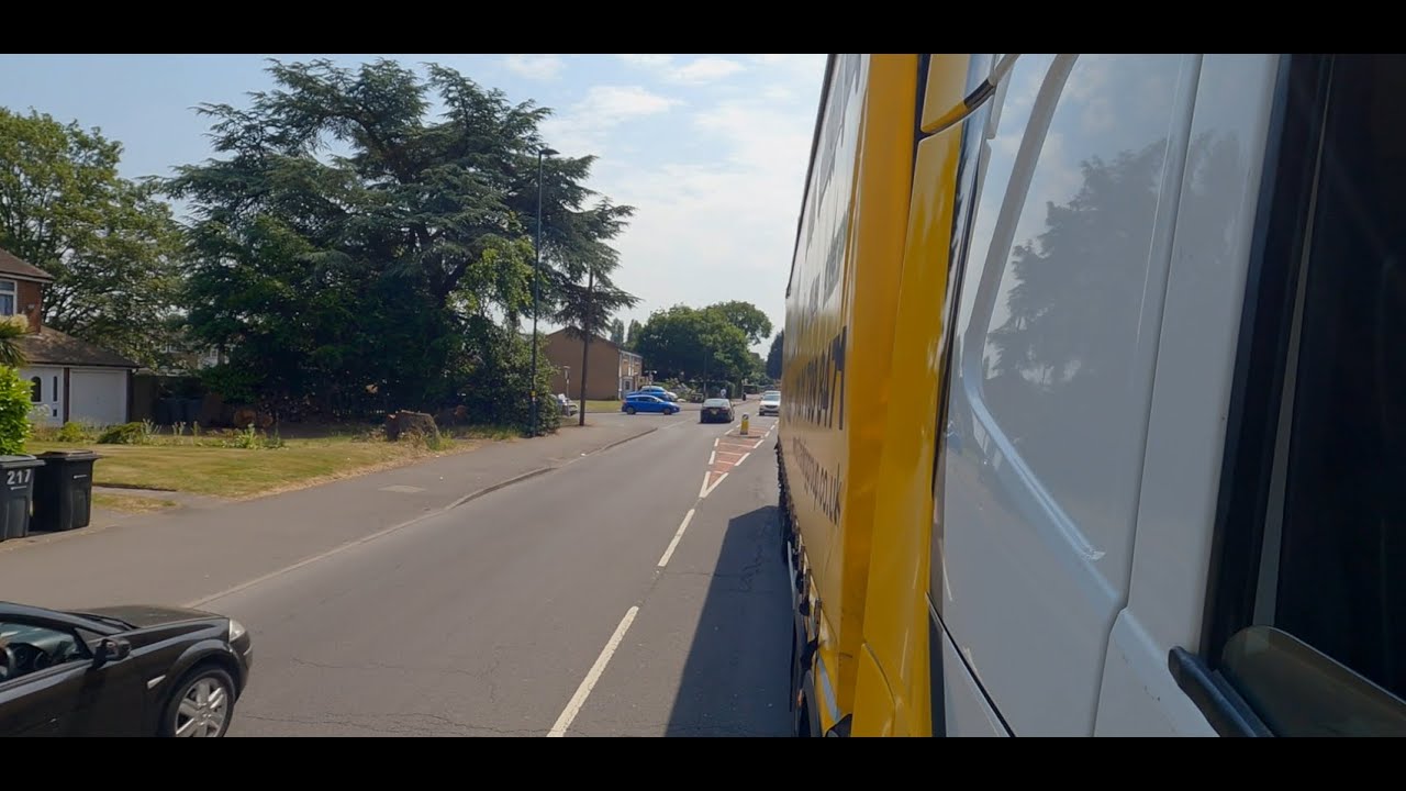 Safely Pulling Over and Re-joining Traffic - C+E Test Route Guide - YouTube