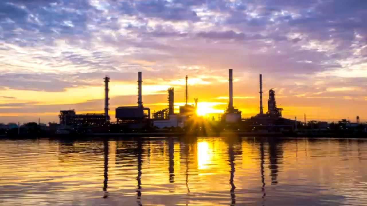 Time Lapse : Oil refinery Bang Chak - YouTube