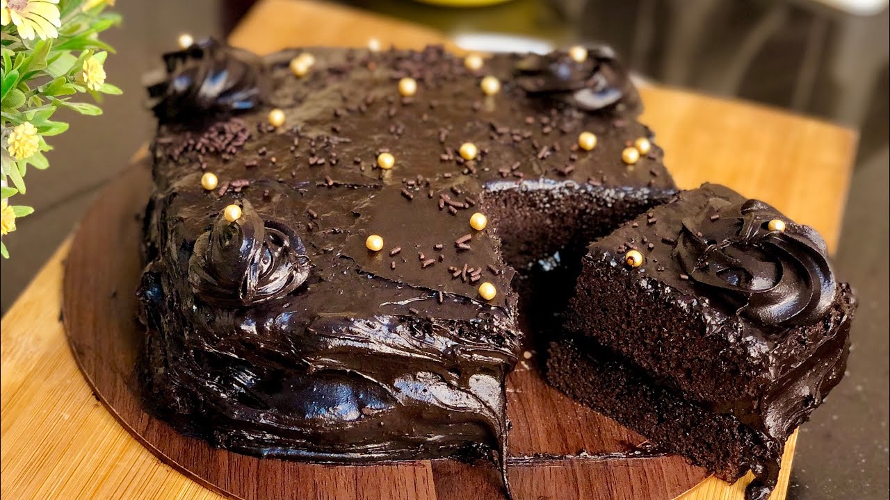 Chocolate Fudge Cake | With Chocolate Butter Frosting | Cake recipe on ...