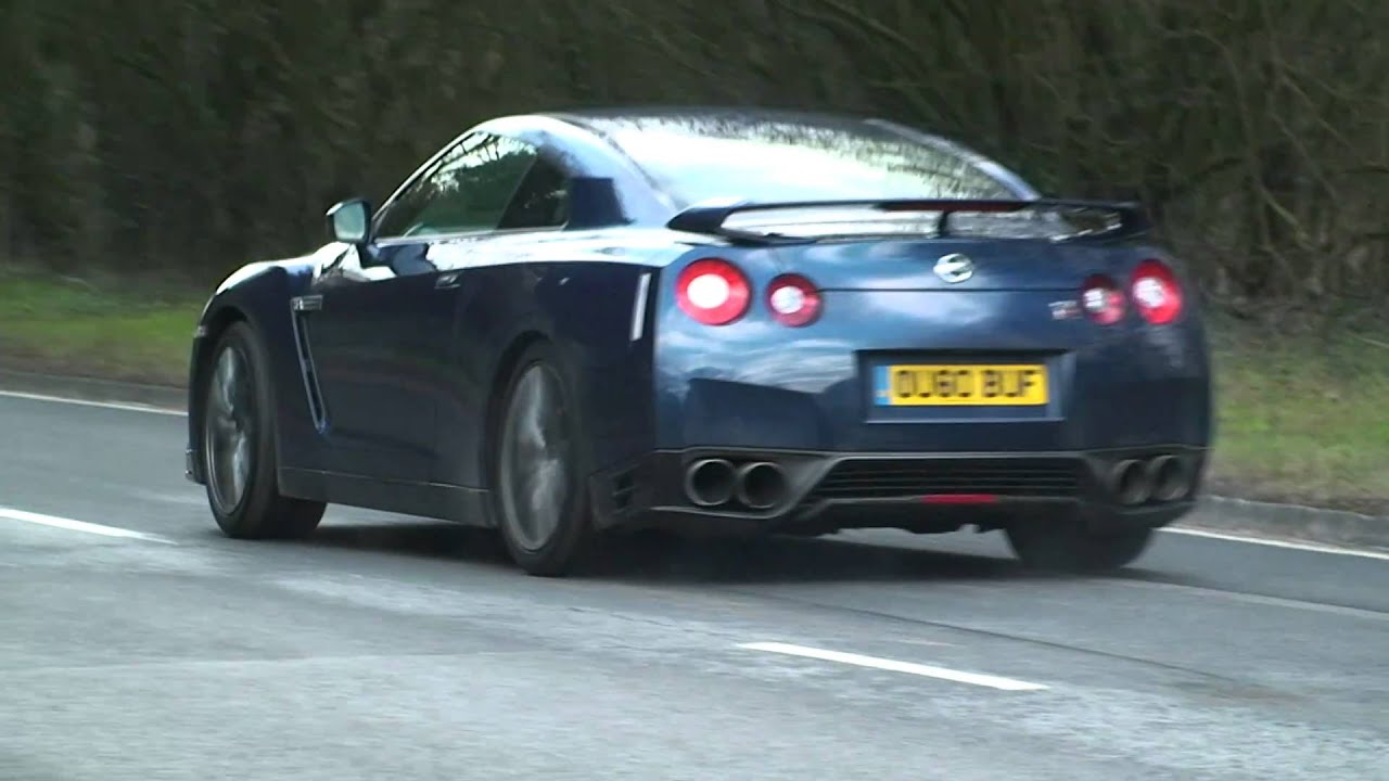 Nissan GT-R DBA-R35 "R mode start" - YouTube