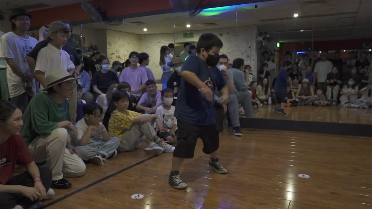 2. Round 1: Johann vs Austin | 1v1 POPPING | Funktion 2023 - YouTube