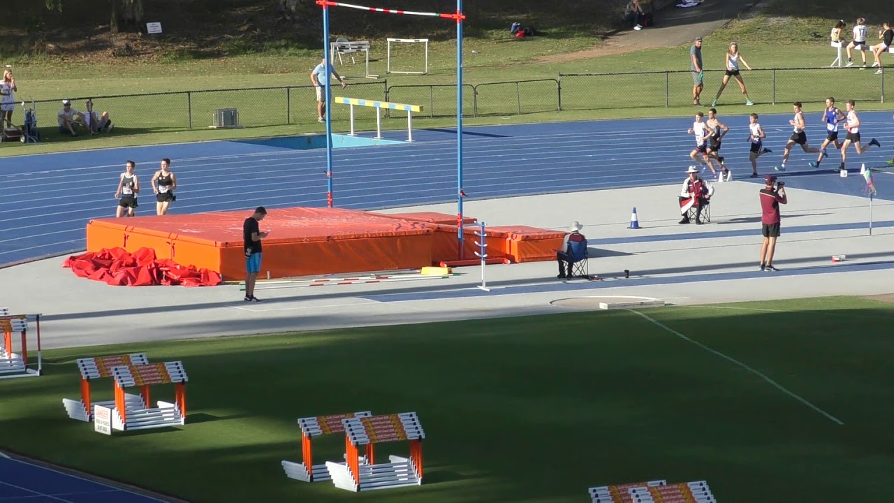1500m U16M Final Flynn Pumpa 4:10.34 Coles 2019 Queensland Athletics ...