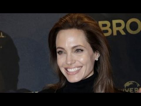Angelina's big surgery, anti-Alzheimer's diet, 3-drink risk