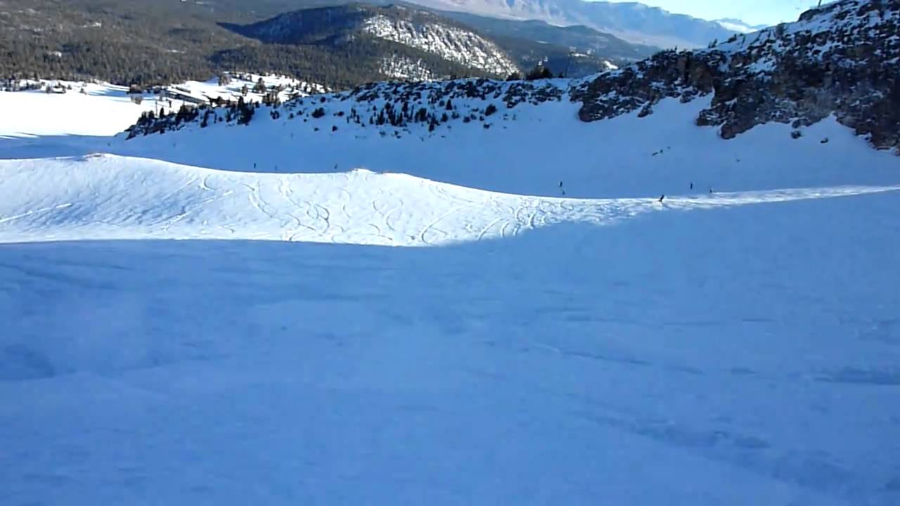MAMMOTH MOUNTAIN-EPIC BLUEBIRD SNOWBOARDING POWDER DAY 12/16/10 Run ...